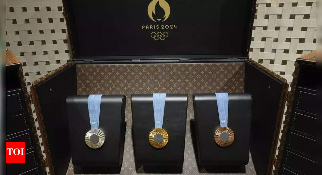 Paris Olympics 2024: Medals feature Eiffel tower iron pieces in unique ...