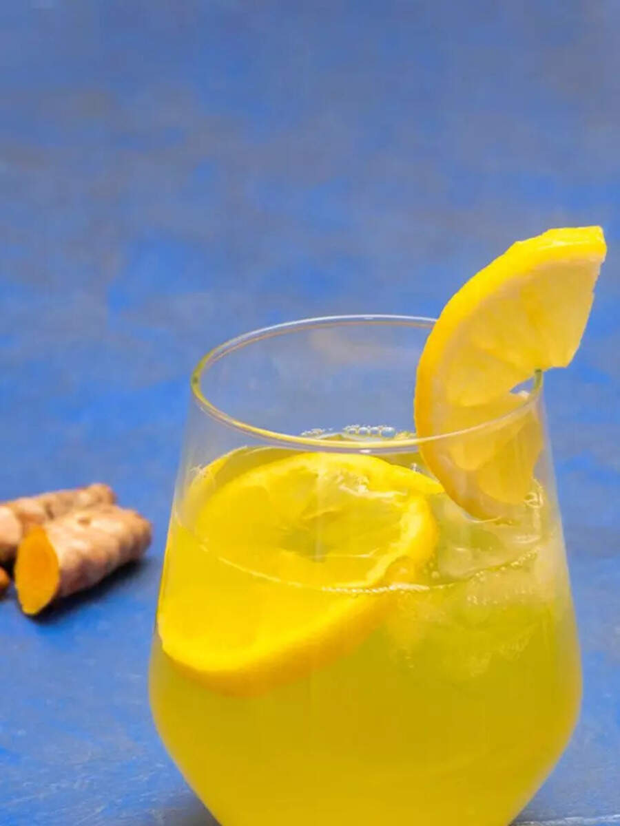 Benefits Of Consuming Turmeric Lemon Water In Monsoon | Times Now