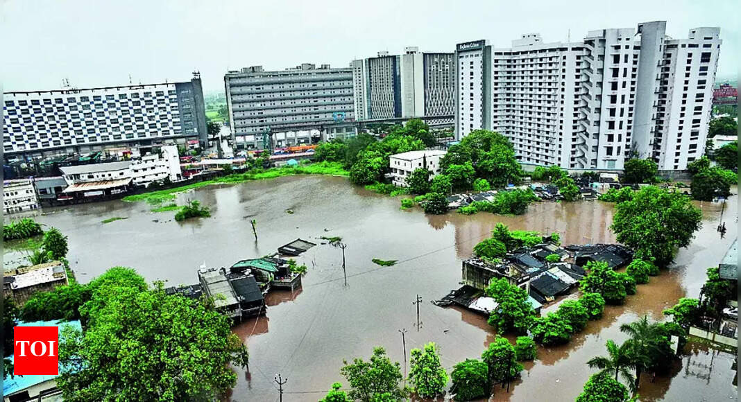 Surat Textile Trade: Surat Textile Trade Suffers Daily Loss of 100 ...