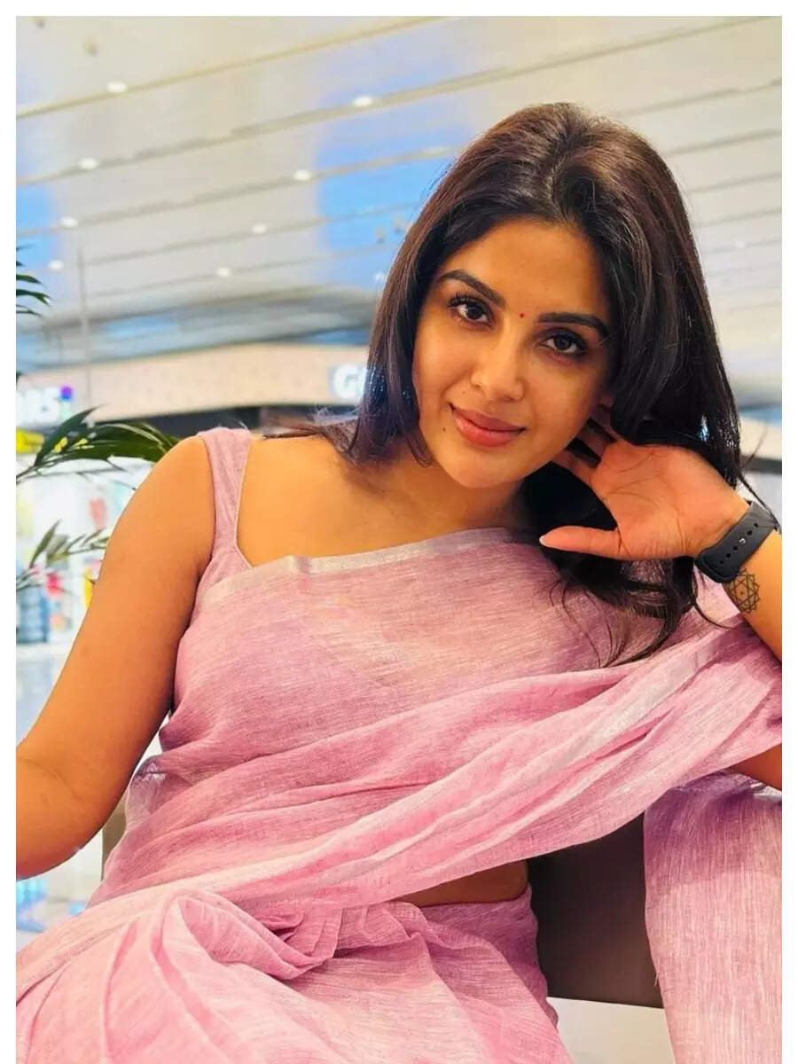 Samyuktha's most stunning picsUPLOADSEARCH | Times of India