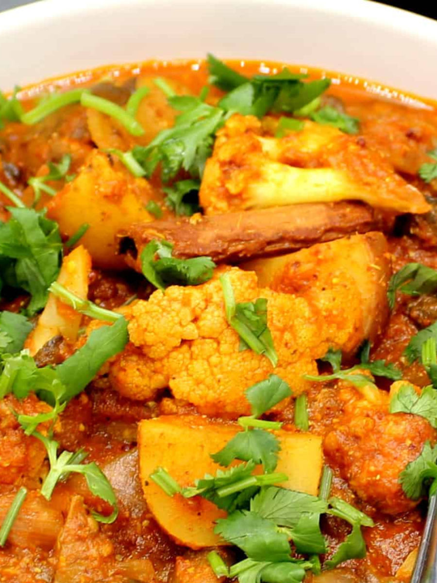 Goan Style Vegetarian Vindaloo For Weekend Lunch Curries | Times Now
