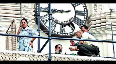 Charminar: 135-year-old clock on Charminar damaged | Hyderabad News ...