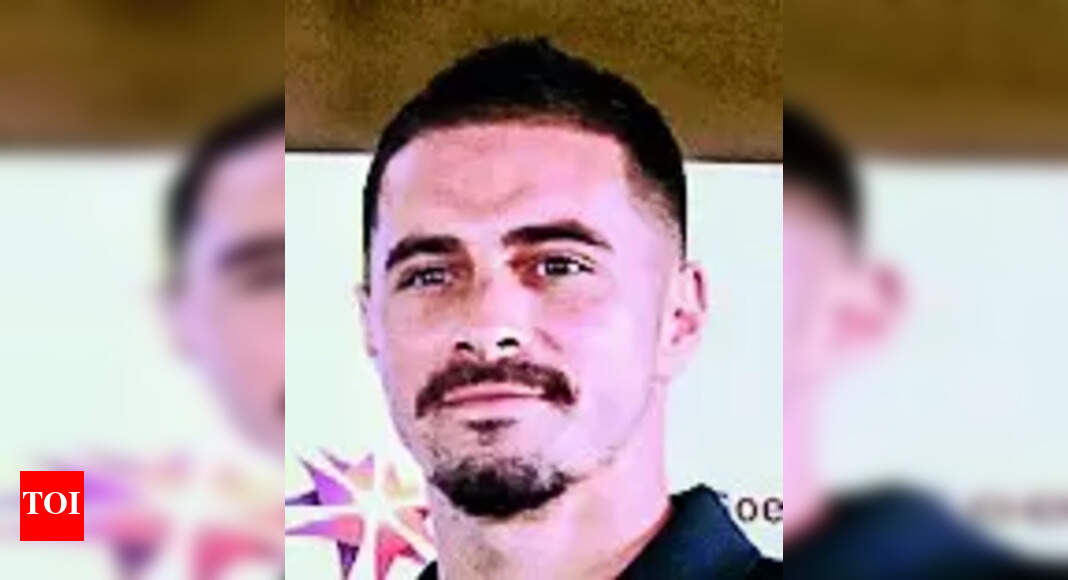 Jamie Maclaren: Excited to link up with Dimitri & Jason at Bagan ...