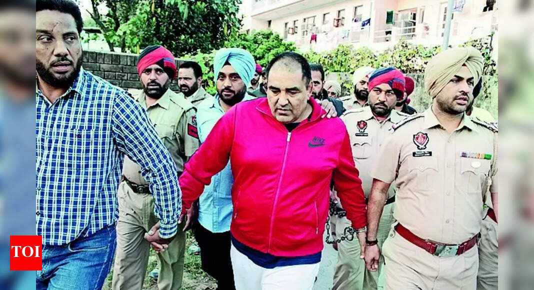 Drug Lord: Drug lord Bhola sentenced to 10 years in PMLA case ...