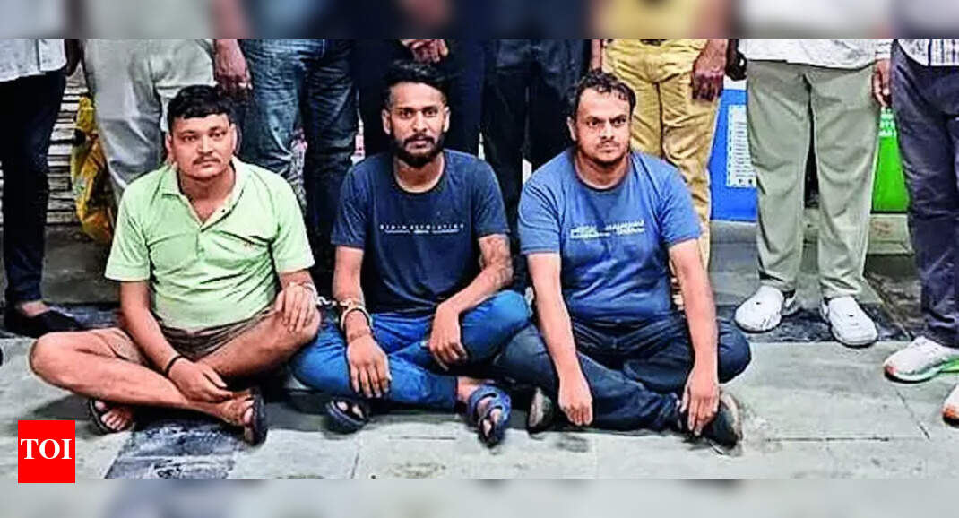 Trains: Gang of Three Caught Stealing from Moving Trains in Delhi ...