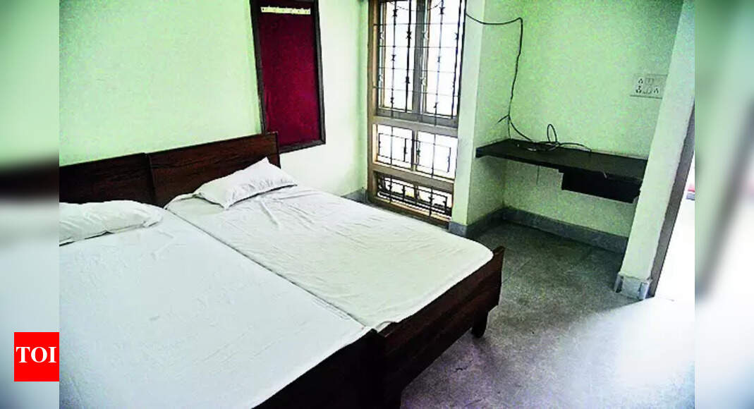 PAU Hostel Rooms: PAU's Hostel Dilemma: Students Uncomfortable with 4th ...