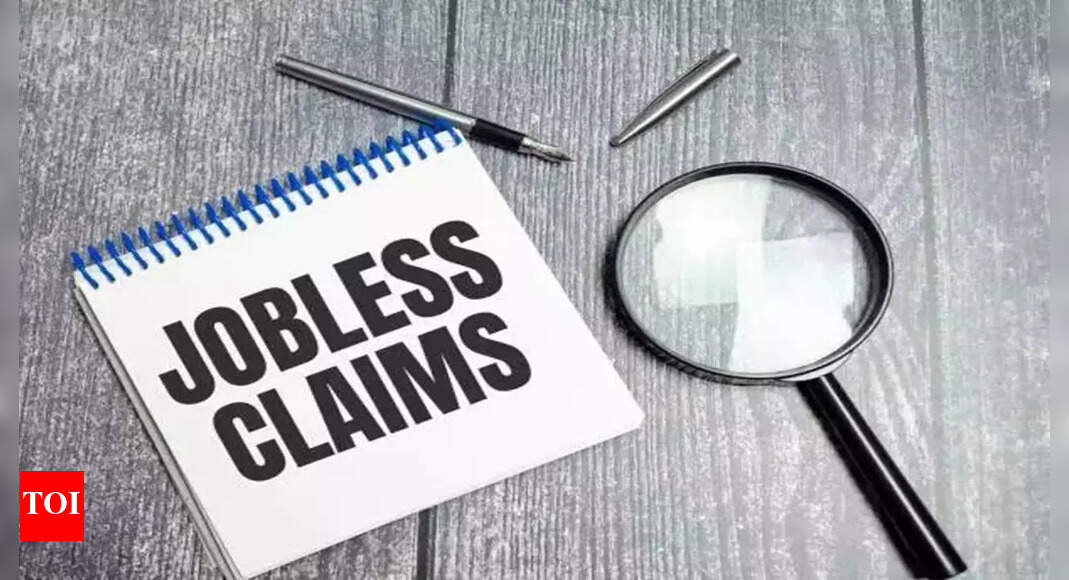 US weekly jobless claims rise to 11-month high - Times of India