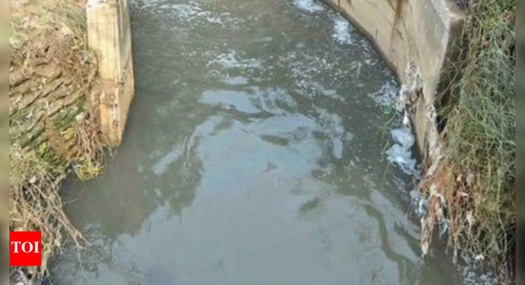 'Nature's call' leads to man drowning in stormwater in Gurgaon ...