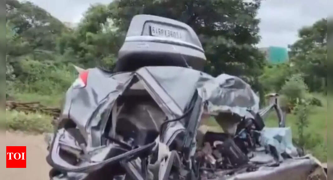 Student's body stuck in badly damaged car in Hyderabad flyover crash ...