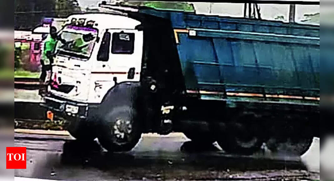 After argument, dumper driver revs up with motorist dangling for 12km ...