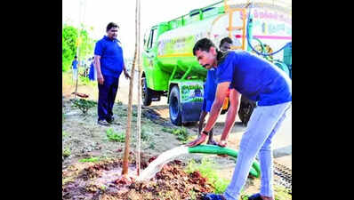 Madurai: Green guardian of Madurai plants 83,000 trees in 12 years ...