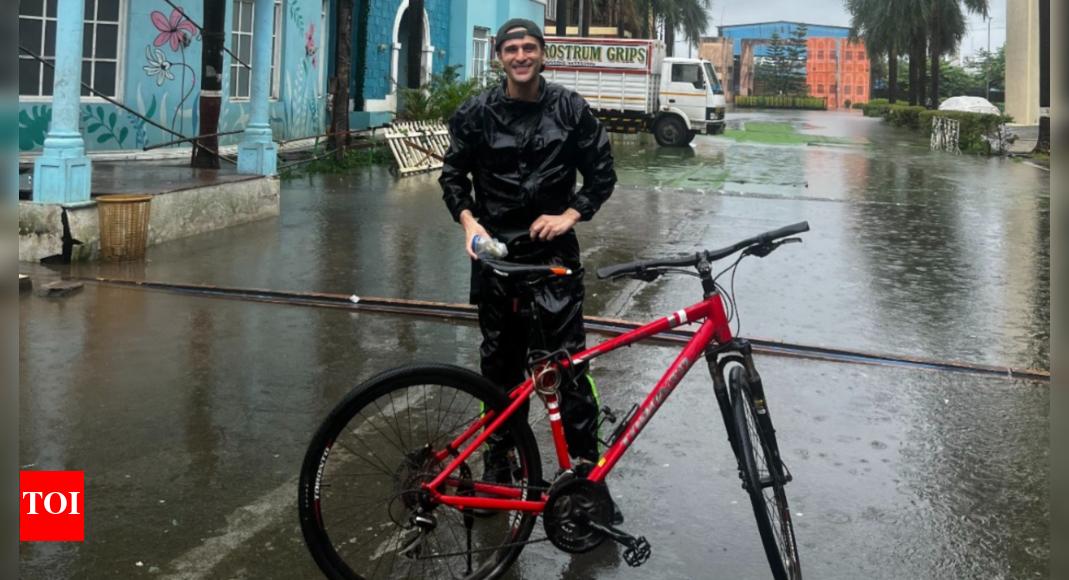 Did you know Karan Suchak cycles to the sets of Main Hoon Saath Tere ...