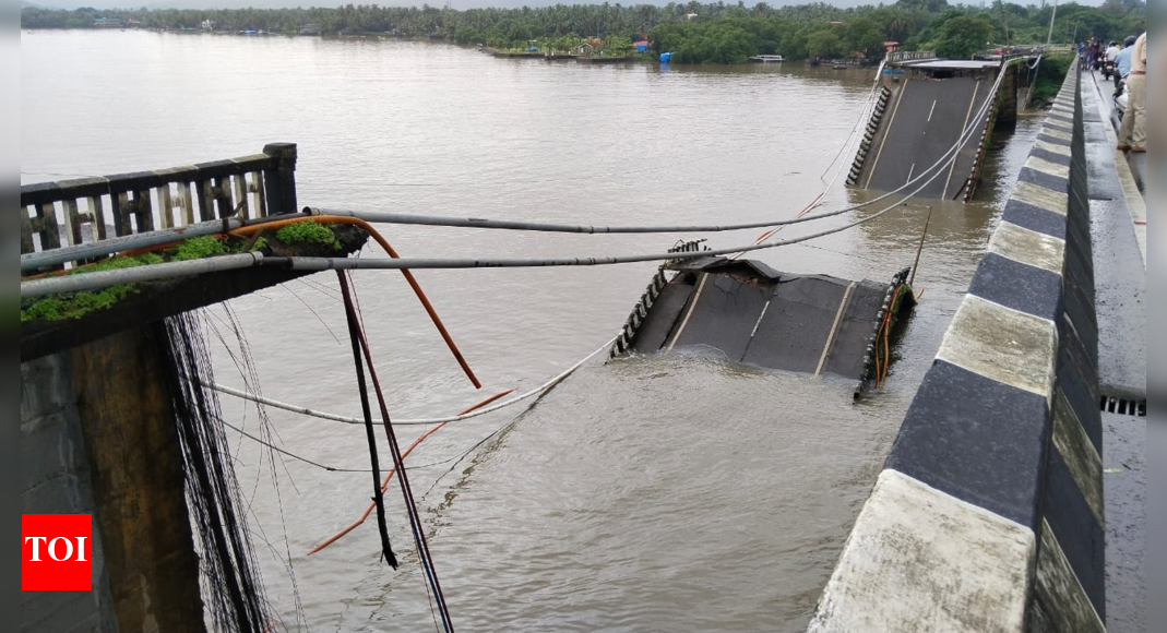 40-year-old Kali bridge in Karnataka's Karwar collapsed last night ...