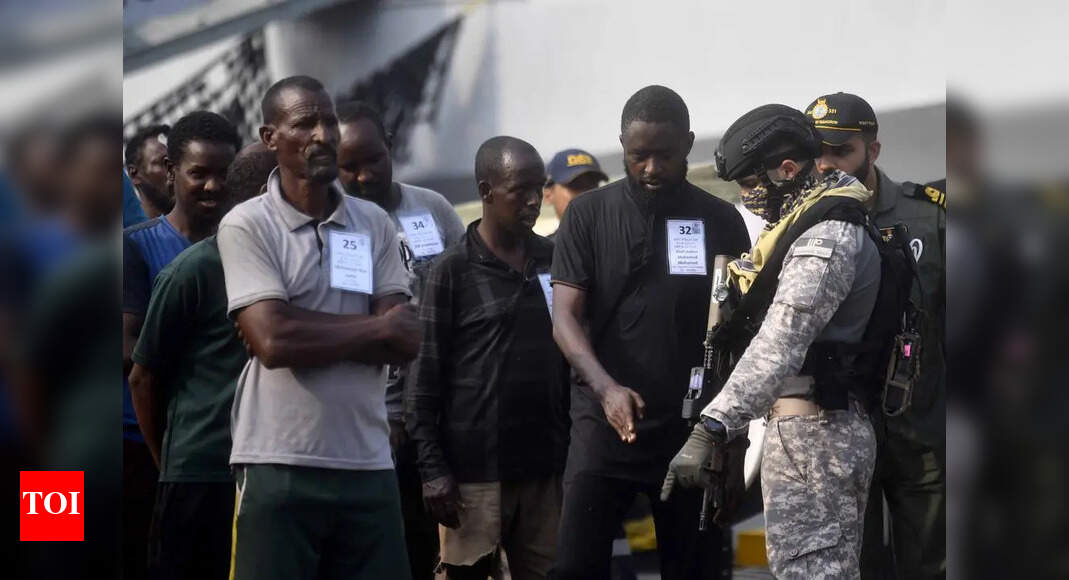 Envoy’s record conflicting, 8 of 35 Somali pirates adults | Mumbai News ...