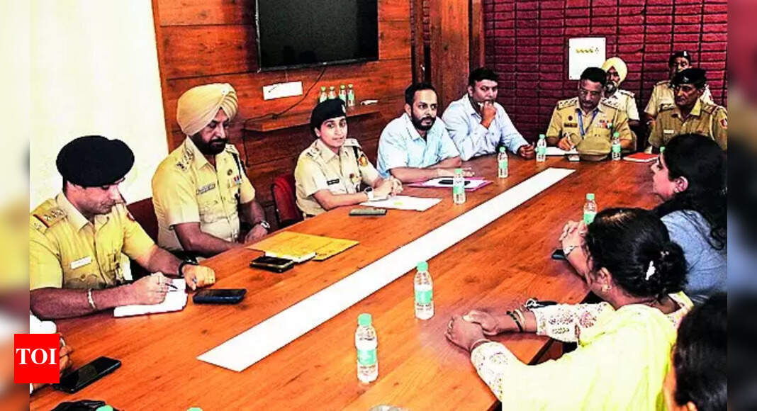 PUCSC Polls: PUCSC polls: SSP meets DSW, student bodies over security | Chandigarh News - Times ...