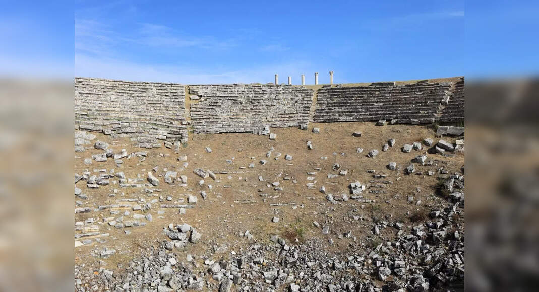 Archaeologists discover 2700-year-old massive Etruscan Temple in ...