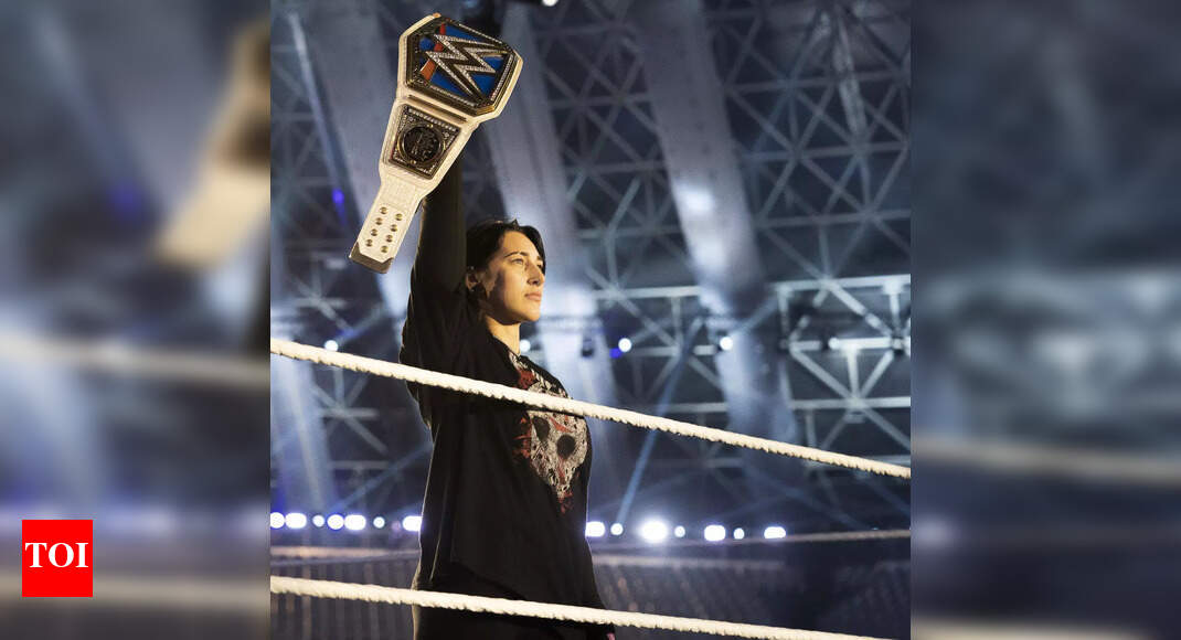 “I never thought that I could do this, Isn’t that wild!” - Former WWE Women's World Champion ...