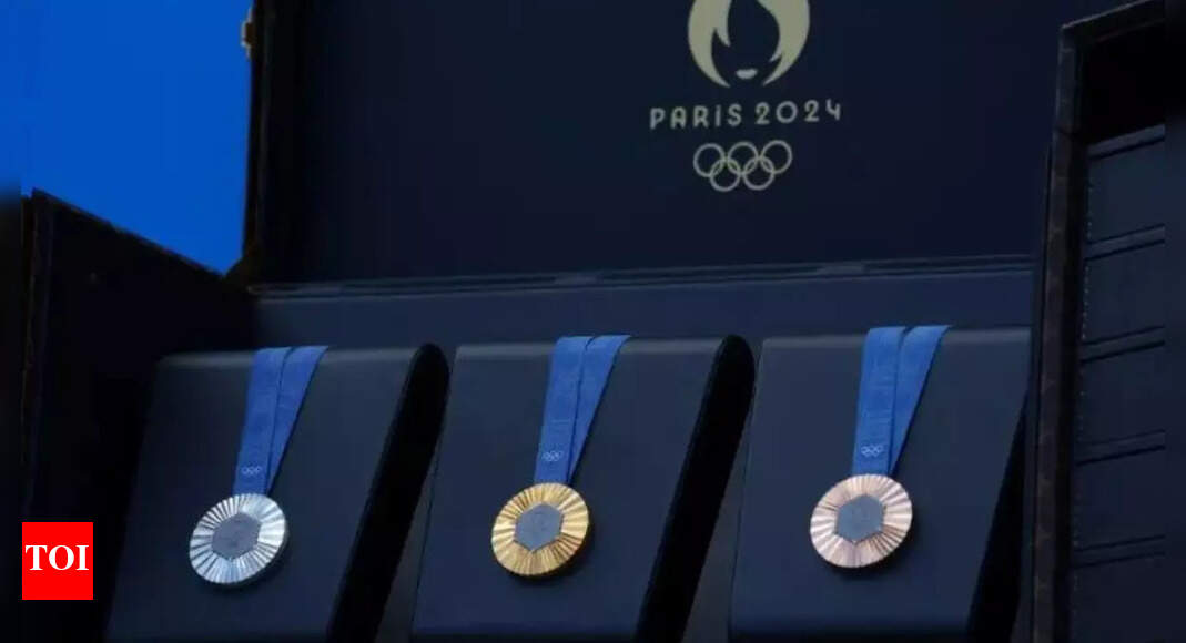 USA topple China to top medals table at Paris Olympics | Paris Olympics ...