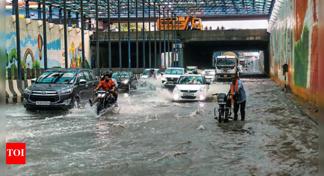 Power outages and flooded homes: Gurgaon struggles as heavy rains wreak ...