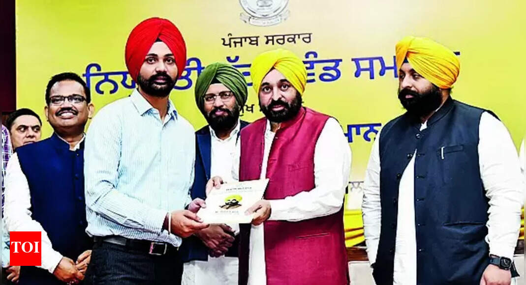 Akal Takht: Punjab CM Bhagwant Mann criticizes SAD for seeking pardon without admitting sins ...