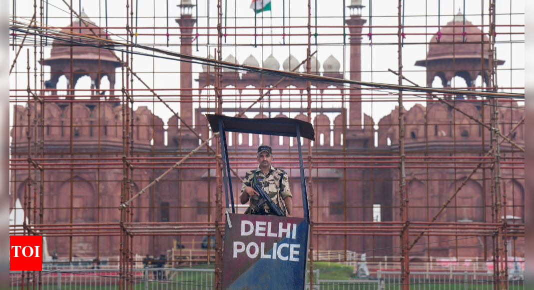 Ahead of Independence Day, alert in Delhi for fidayeen attack | Delhi ...