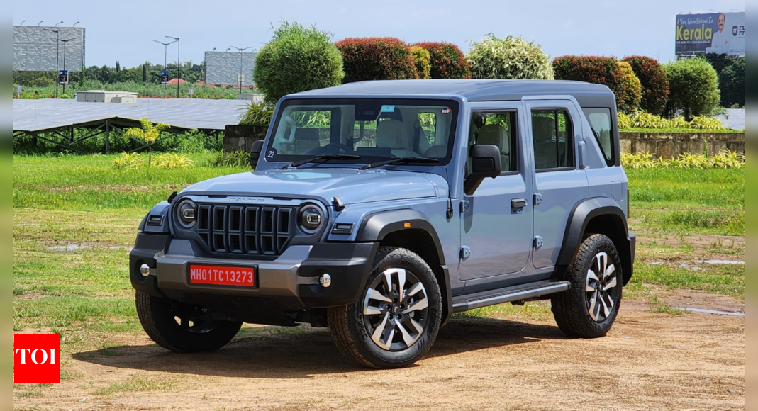 Mahindra Thar Roxx RWD petrol, diesel prices out! Here’s everything in ...