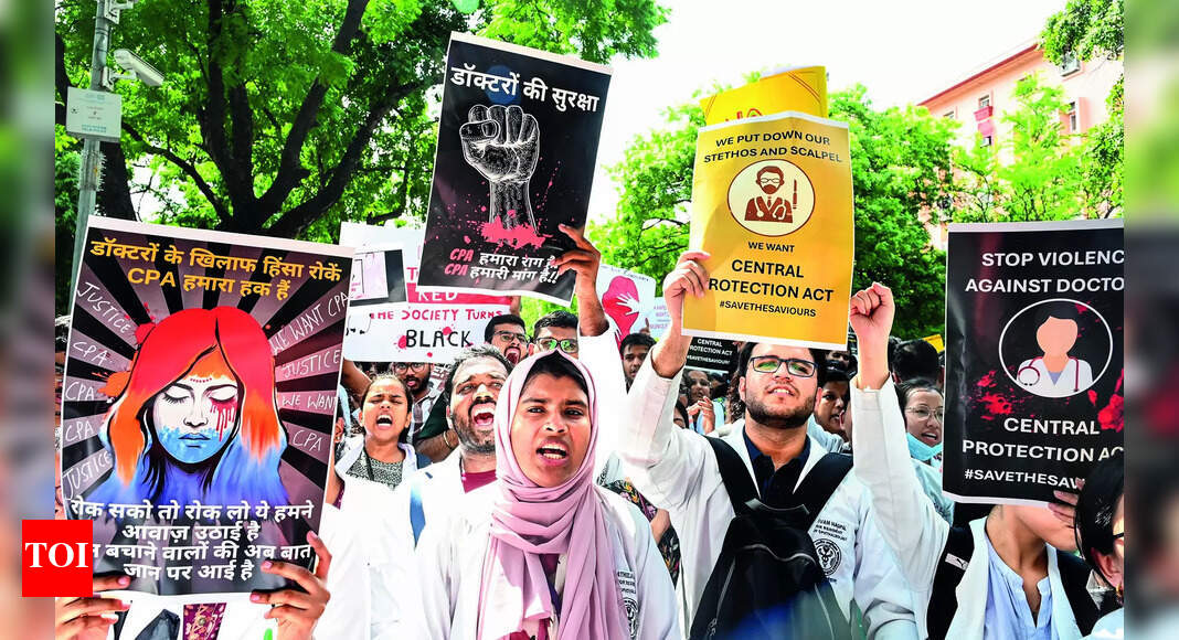 Protests Disrupt Traffic: Protests disrupt traffic across Delhi | Delhi ...