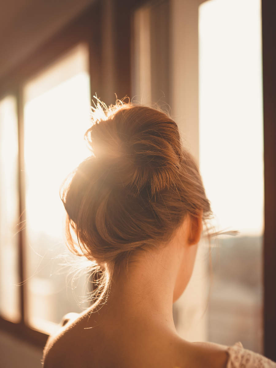 Step-By-Step Guide On How To Do A Perfect Messy Bun | Times Now