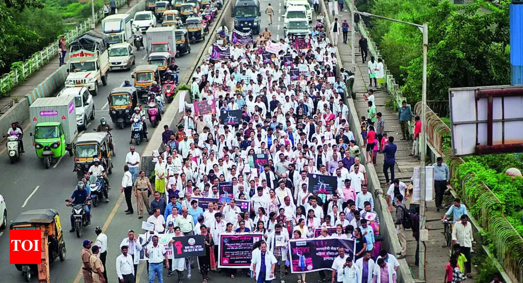 Protest: Doctors continue protest despite state intervention and CM's ...