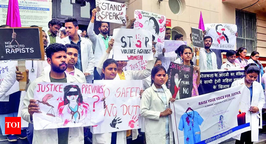 Strike: Doctors protest in Indore over Kolkata doctor rape-murder ...