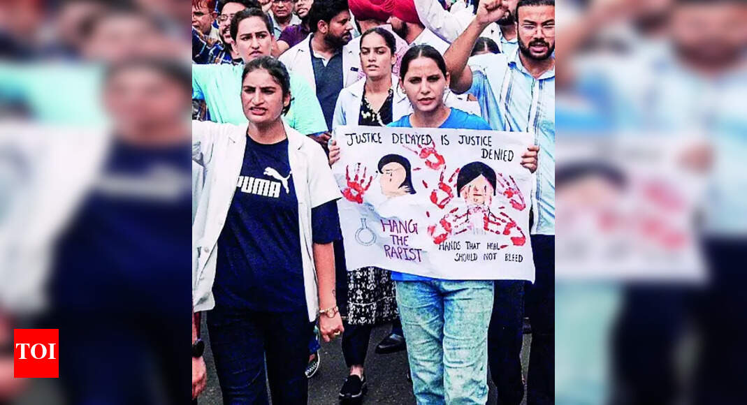 Doctor Protest: Doctors Protest Against Kolkata Monstrosity in Punjab ...