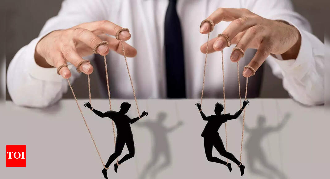 Zodiac Signs that are skilled in manipulation - Times of India