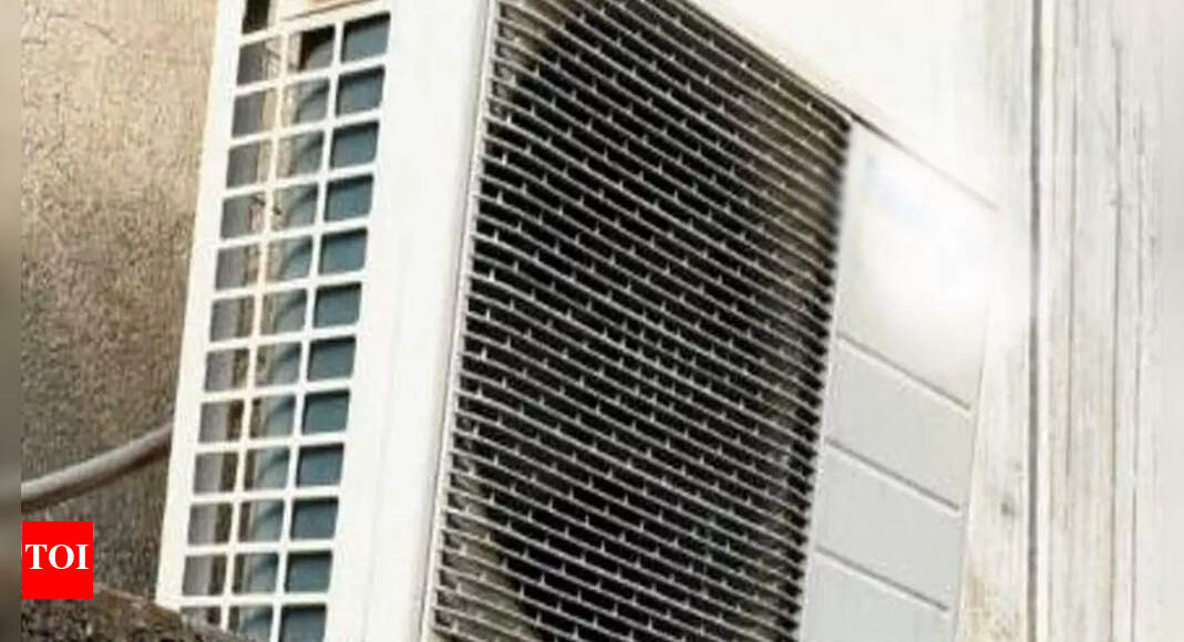 AC Unit: AC Unit Falls on 2 Teens in City; One Dies, Other in Critical ...