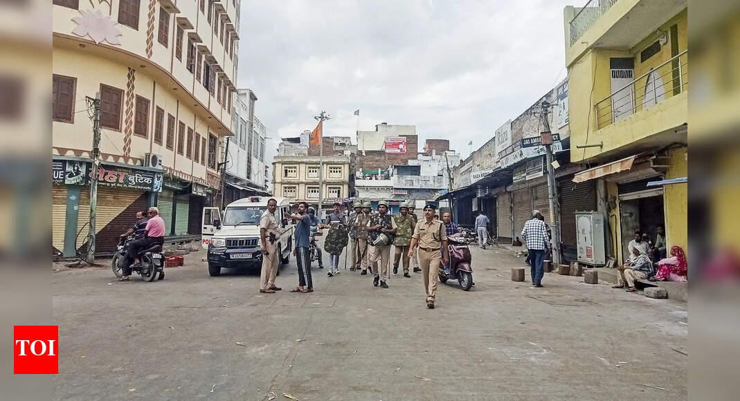 Udaipur: Family 'denied' rights to visit victim, holds protest ...