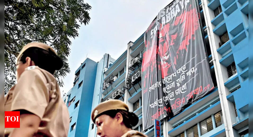 Black profile pics on social media for Female Blackout Day in Kolkata ...