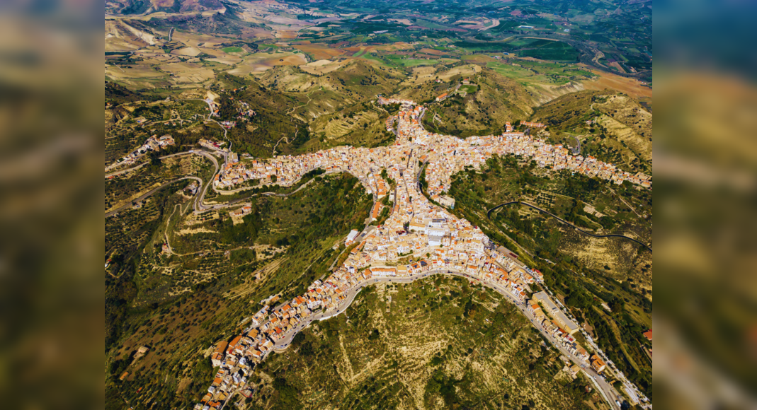 Centuripe: The fascinating ‘Human-Shaped’ village in Italy | TimesTravel