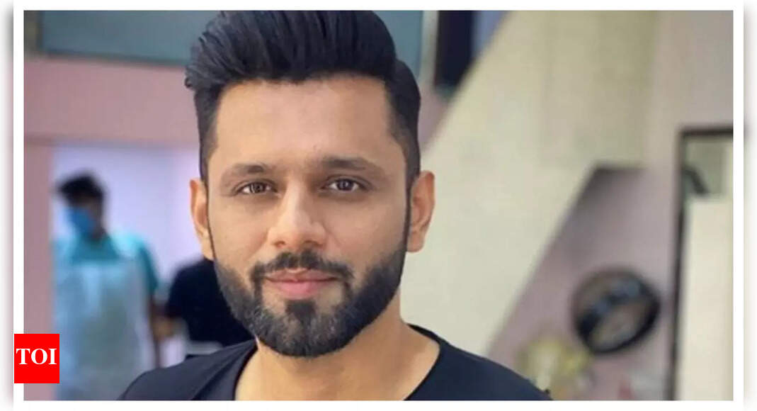 Who is Rahul Vaidya's companion on his journey to 'Laughter Chefs' set ...