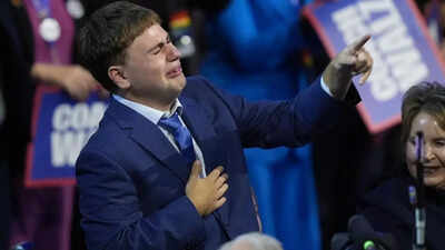 Gus Walz goes viral for his emotional reaction at DNC; what is non ...