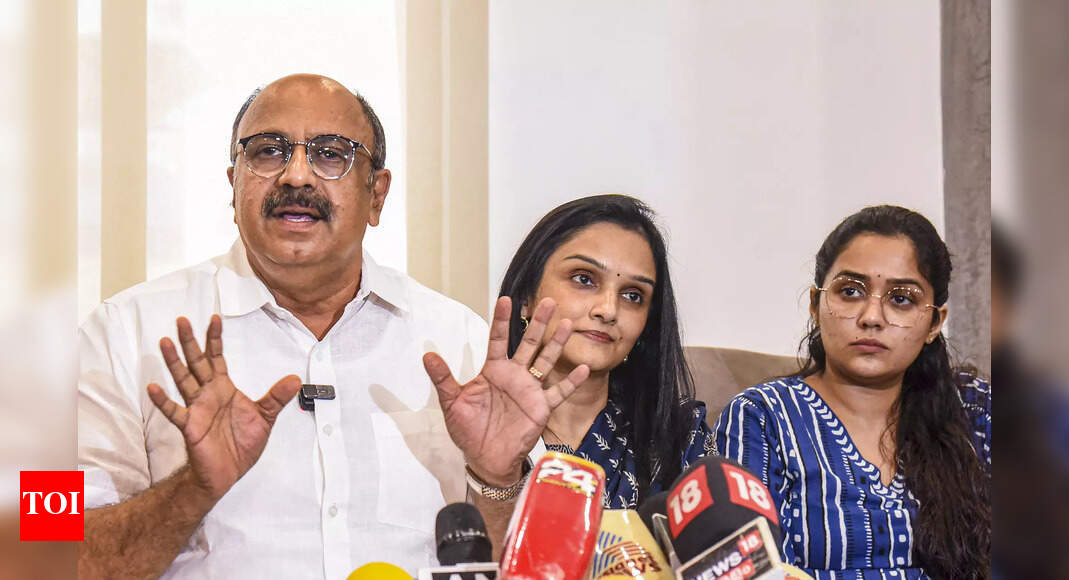 AMMA welcomes Hema Committee report | - Times of India