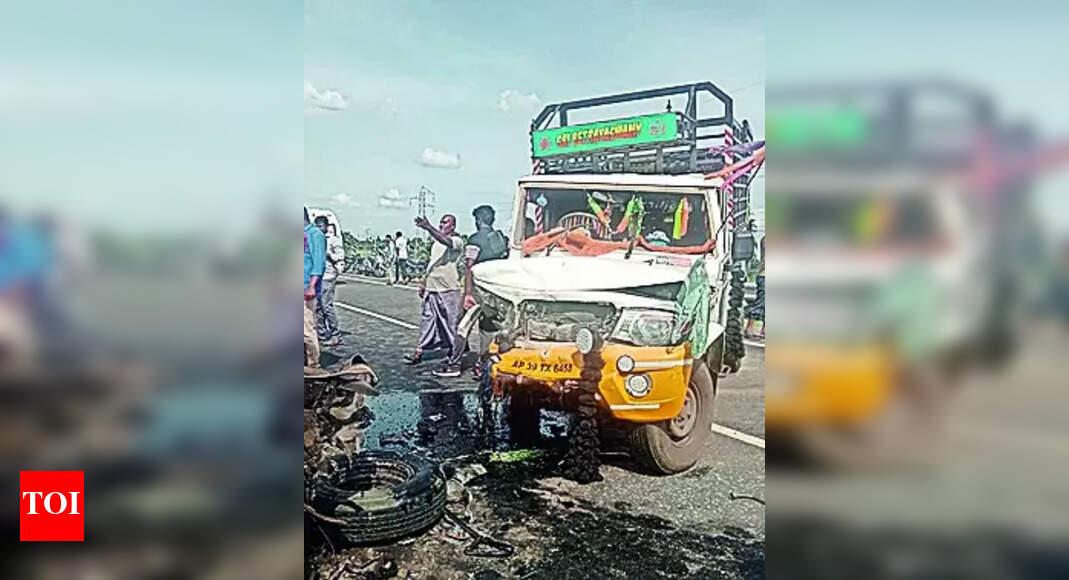 Krishnagiri: Fatal Collision on SH: Three Dead, Four Injured in Pickup ...