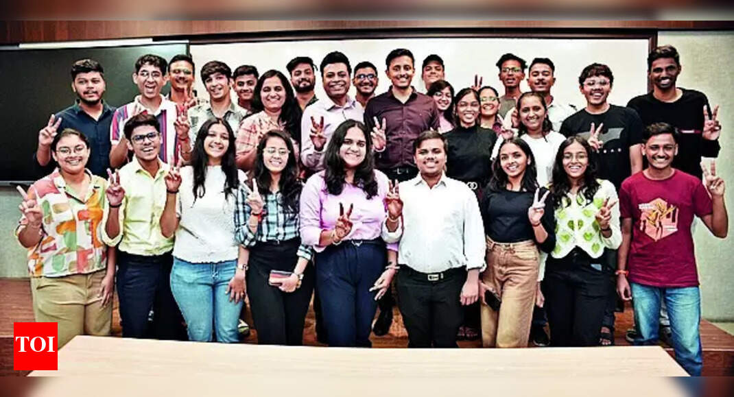 Surat Girl: Surat girl secures AIR 1 in CMA intermediate exam | Surat ...