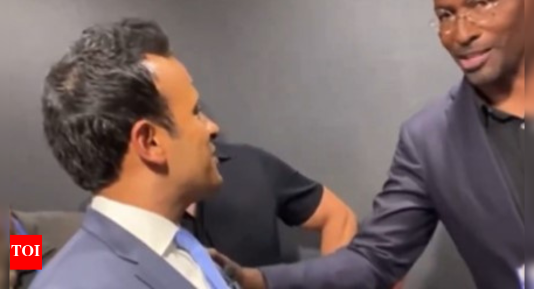 When Aishwarya Rai claimed 'Vivek Oberoi and I are still together' shortly after Vivek confirmed ...