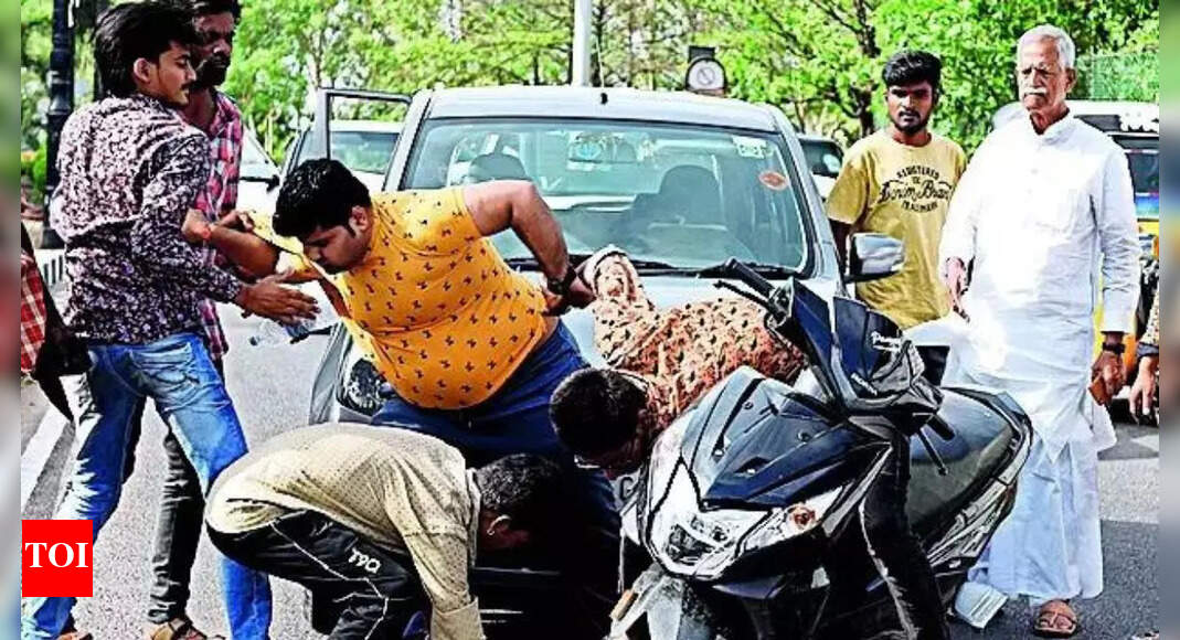 Traffic, temperament among triggers of road rage, say experts | Mumbai ...