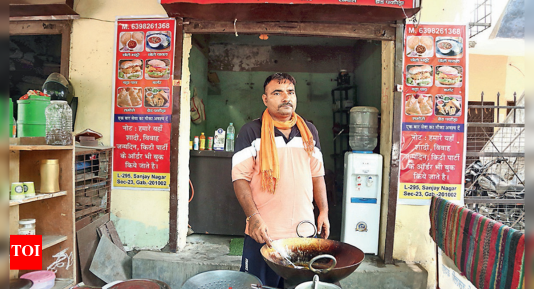 Here’s Veer Singh, a cook by accident, an actor by choice | Ghaziabad ...
