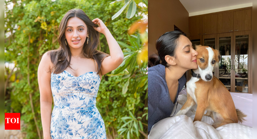 Akansha Ranjan Kapoor celebrates International Dog Day with her pet dog ...