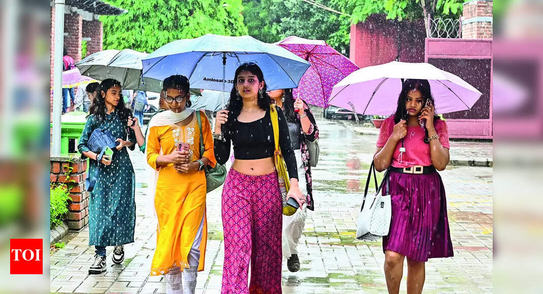 Fashion: Day 1 dress code: Comfort and style shine on a rainy day at ...