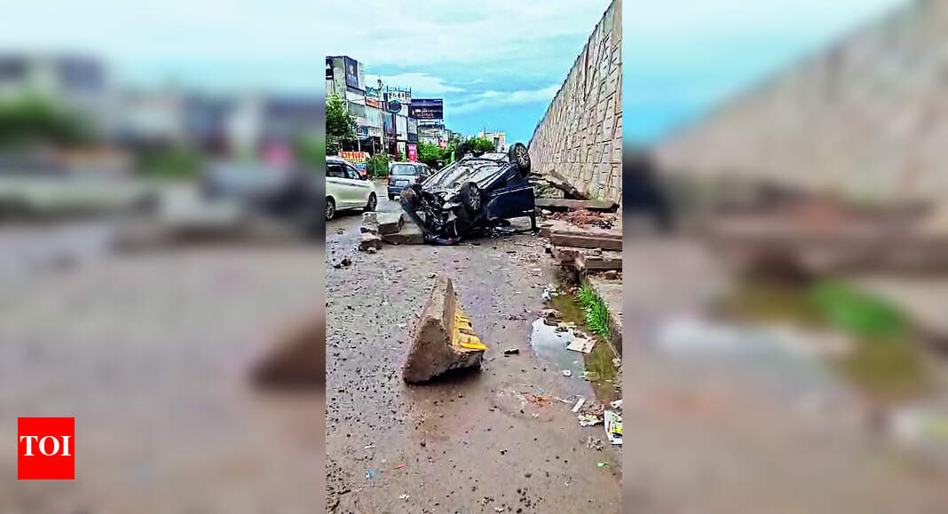RCC Boulders: Submerged RCC boulders cause highway havoc in Zirakpur ...