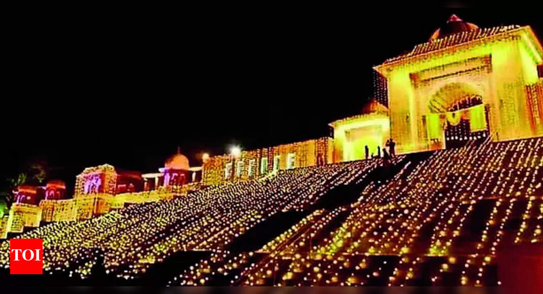 Dev Deepawali: Kashi starts preparations for Dev Deepawali; DC chairs ...