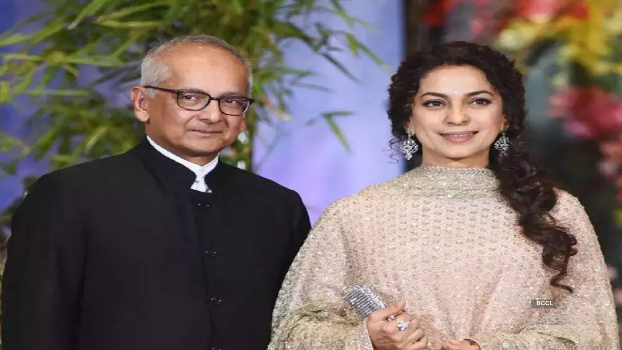 Juhi Chawla And Jai Mehta Juhi Chawla And Jay Mehta : Juhi Chawla