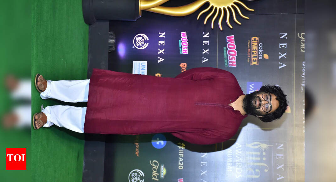 Arijit Singh: Artists criticize Arijit Singh's 'selective criticism ...